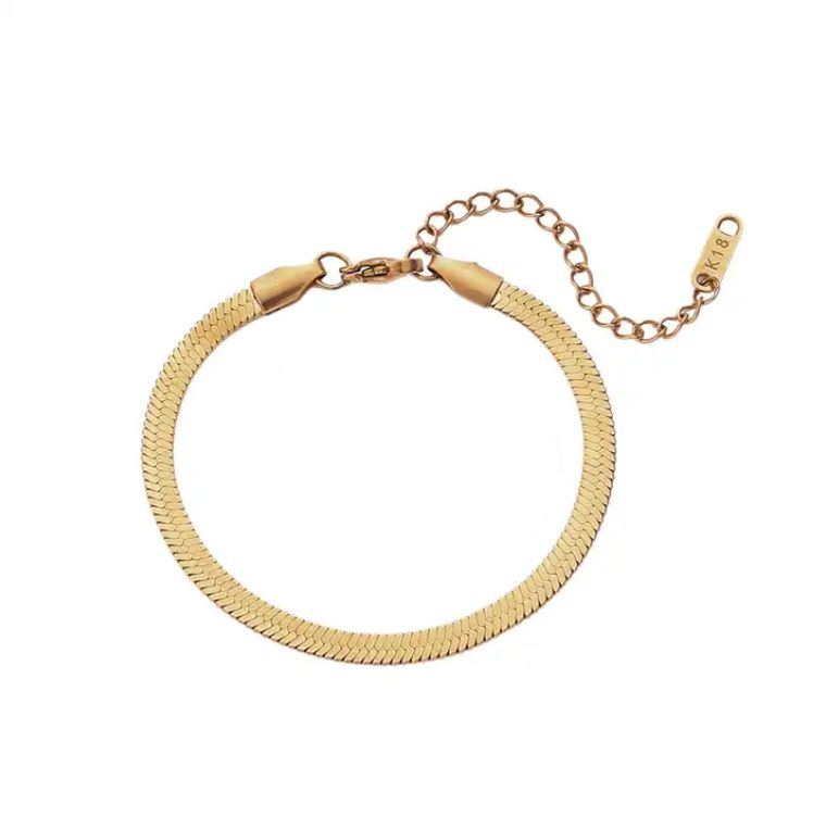 Essential Bracelet in Gold by Qilada – QILADA